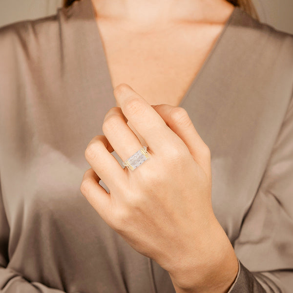 Anillo diseño especial platinado con diamantes en oro amarillo 14 kila ...